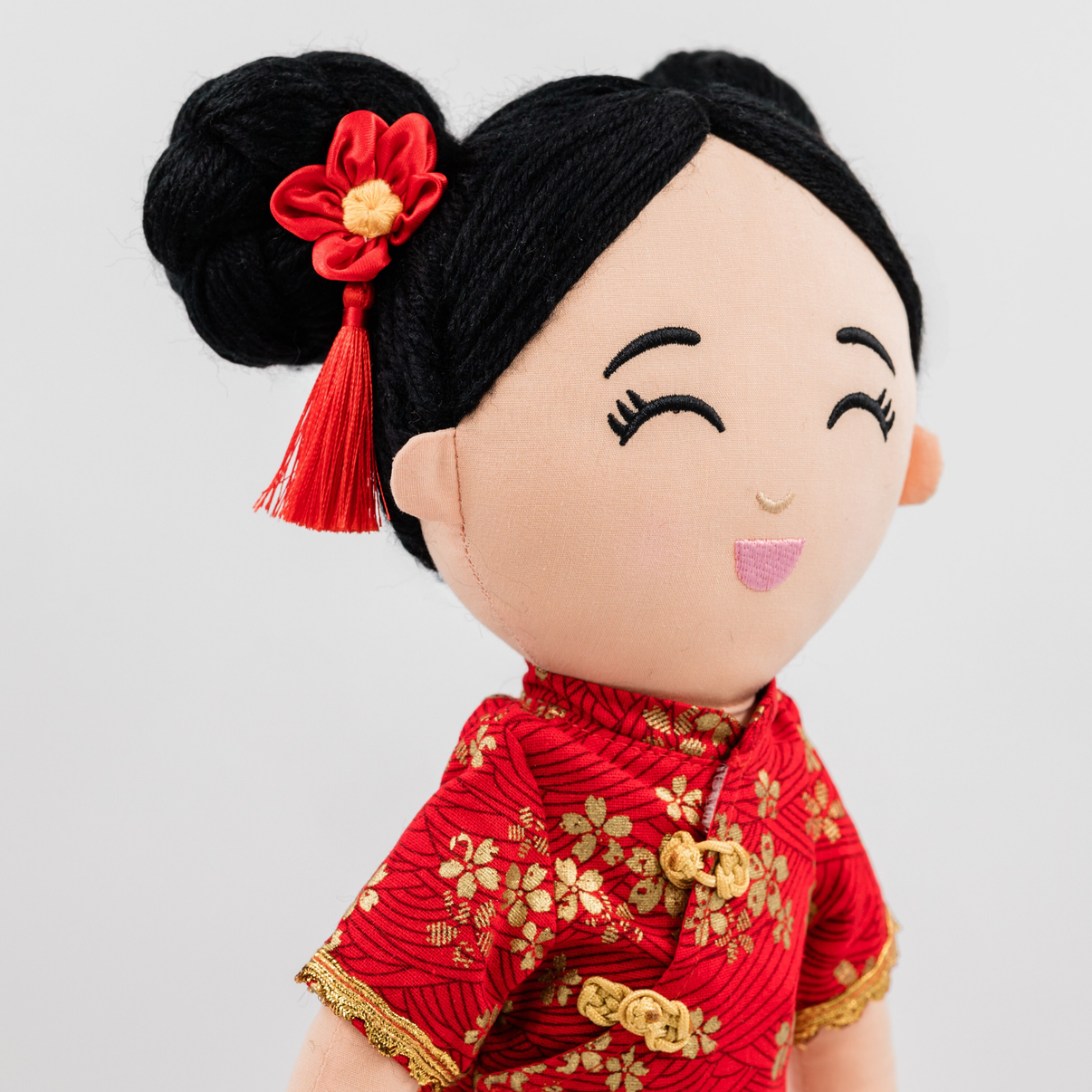 Chinese Doll Mei – 18" Plush Qipao Cultural Toy – Joeydolls